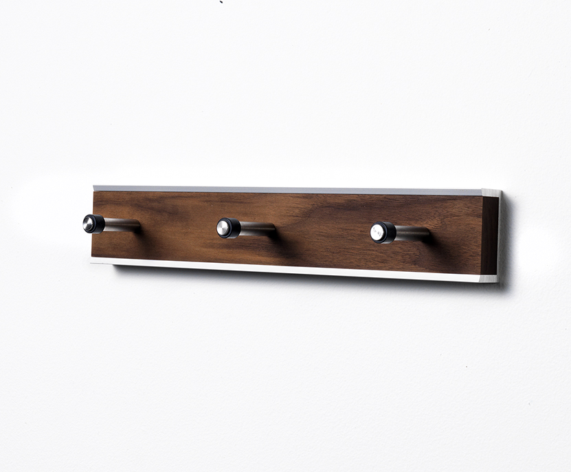 Hoigaard Knag 34 cm. - Valnød - Danbo Møbler